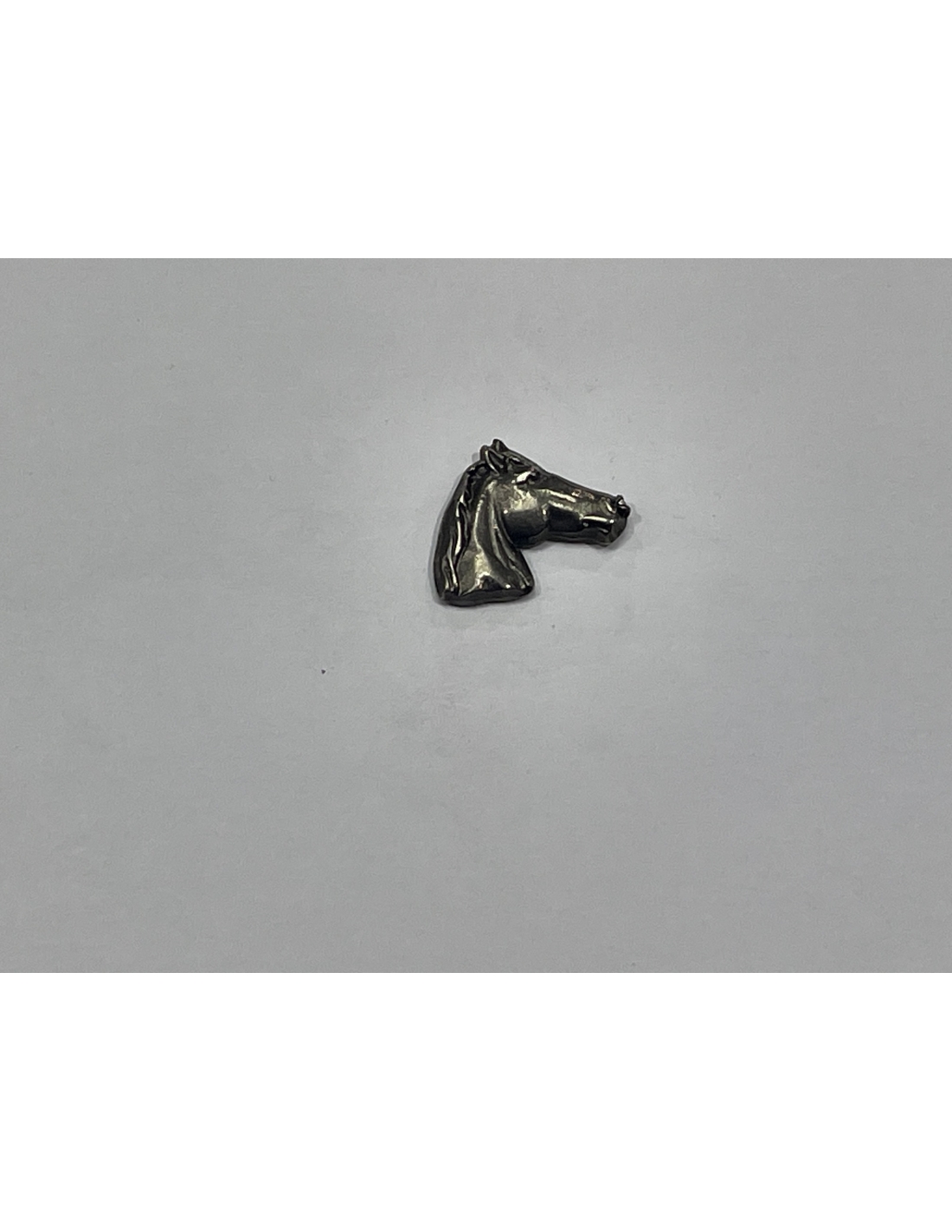 PIN CABEZA CABALLO PLATA VIEJA SATINADA